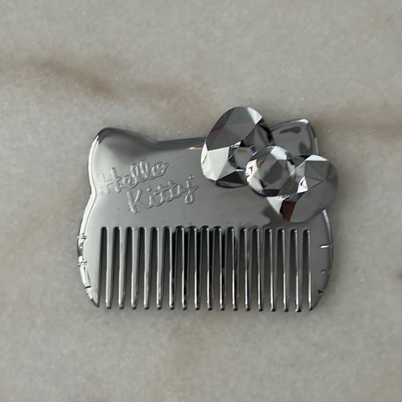 Sanrio | Accessories | Hello Kitty Comb | Poshmark